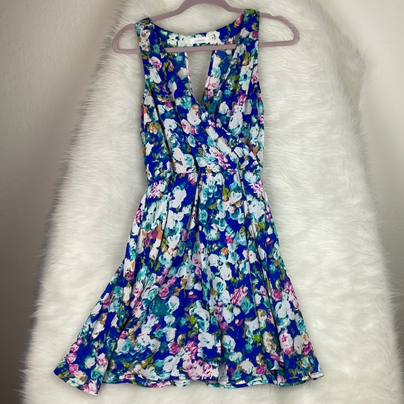 Lush | Dresses | Lush Blue Floral Grecian Style Lined Crossover Warp ...